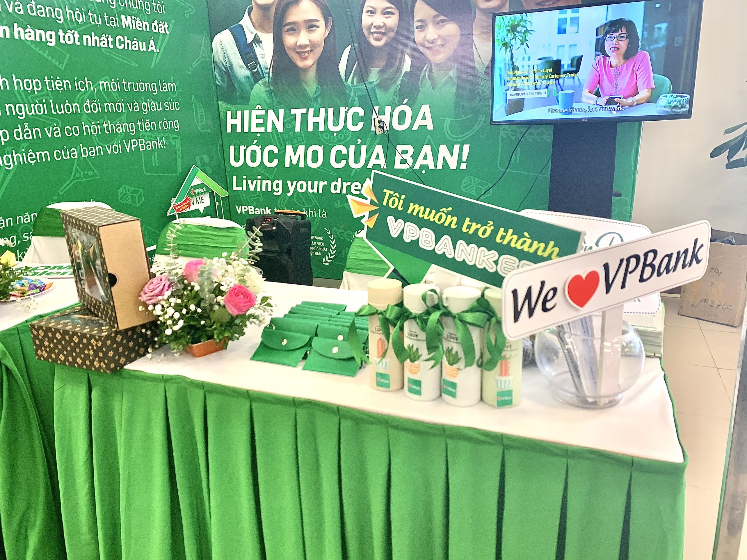 VPBANK ĐỒNG HÀNH CÙNG NGÀY HỘI BANKING CAREER FAIR 2020 - Ngân Hàng ...